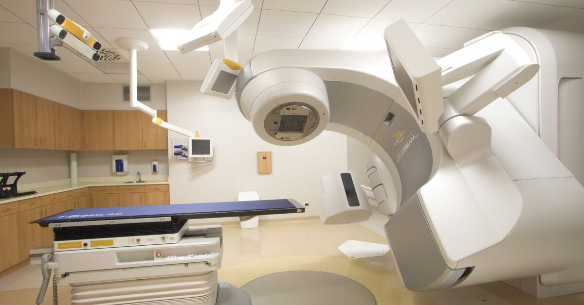 Radiotherapy: What is a Linear Accelerator? | UPMC Italy